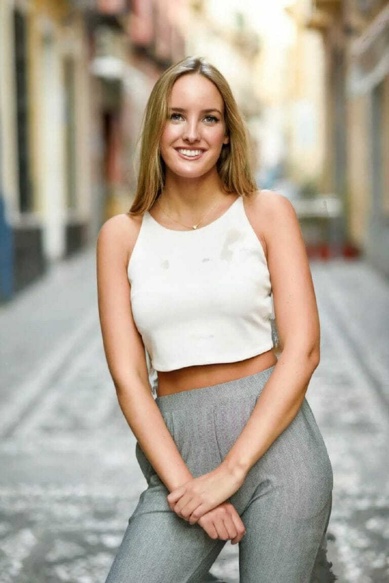 Scottish Women features – appearance and personality